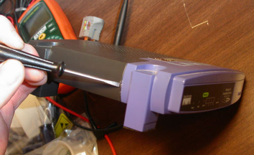 How to add an external D-Link antenna to a Linksys WRK54G router